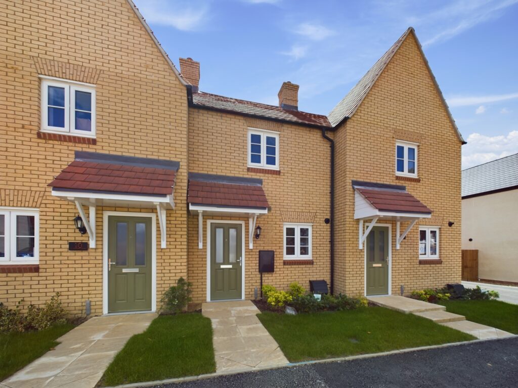 Property Listings - Towcester Homes